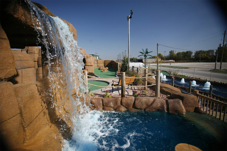 Miniature Golf – OntheGreen